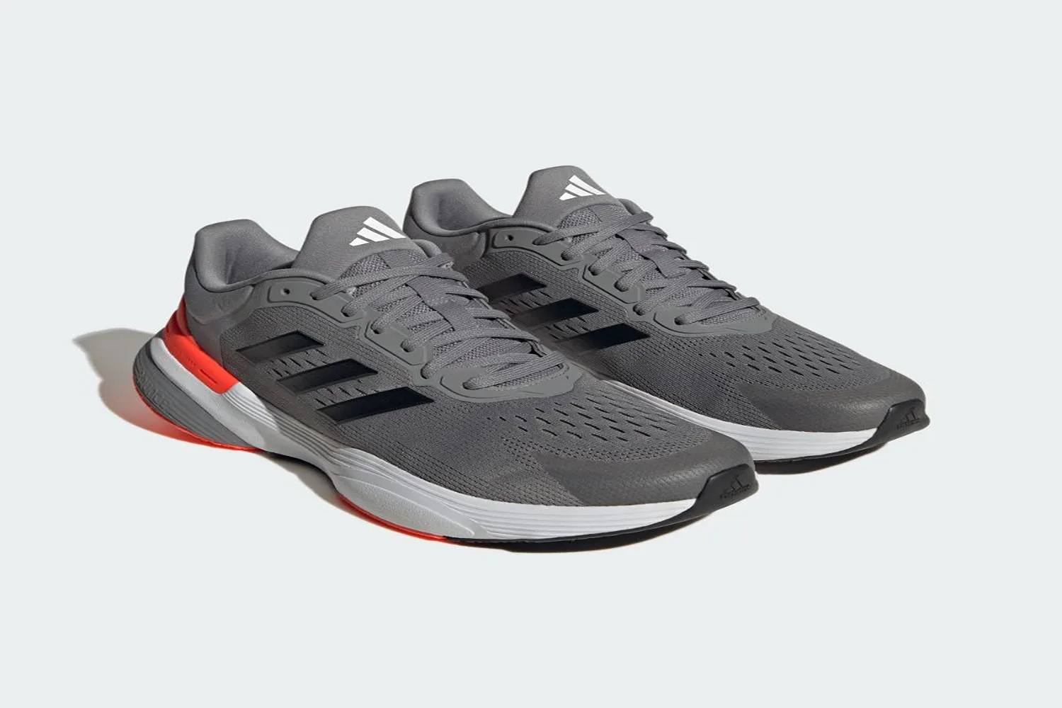 Ini Dia 8 Sepatu Lari Adidas Terbaik yang Paling Banyak Diburu