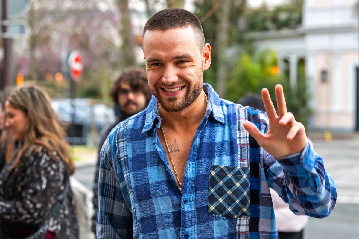 Liam Payne Personil One Direction Dikabarkan Meninggal Dunia